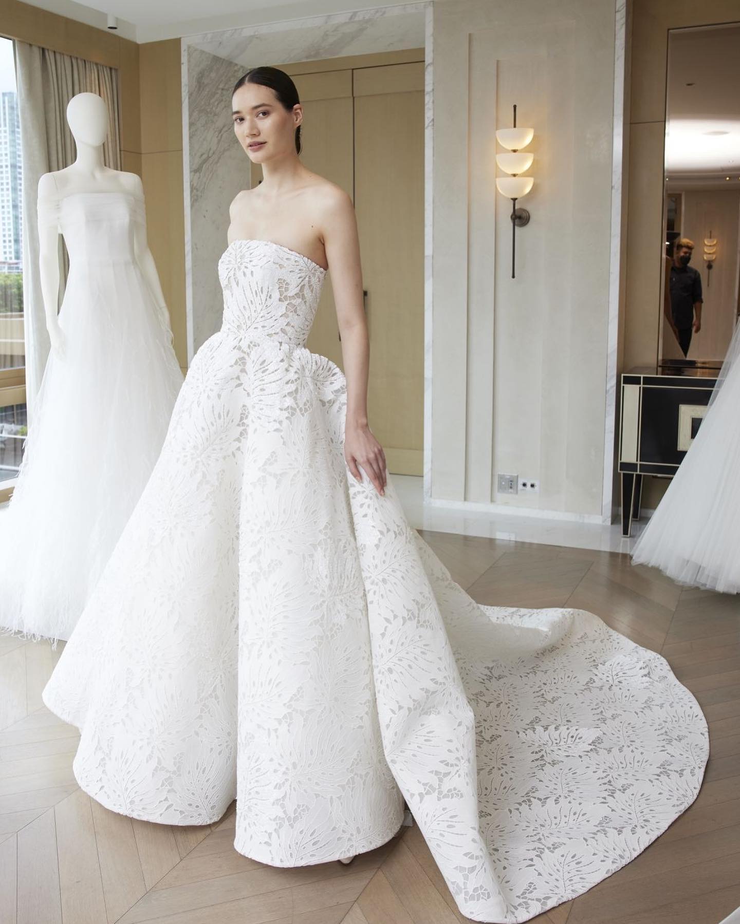 เปิดที่มา “JUNE BRIDE” พร้อม 10 ชุดเจ้าสาวคอลเลคชั่นล่าสุดจาก ‘ASAVA ...